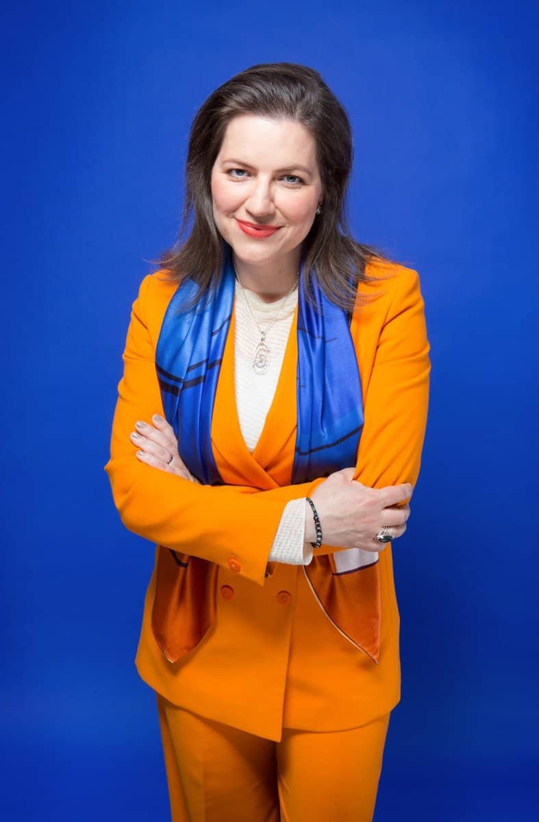 Extraordinary Woman - Luxe Magazine Ottawa